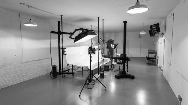 راهنمای خرید فلاش استودیویی | ⭐️ عکاسان حرفه ای این نکات را می دانند